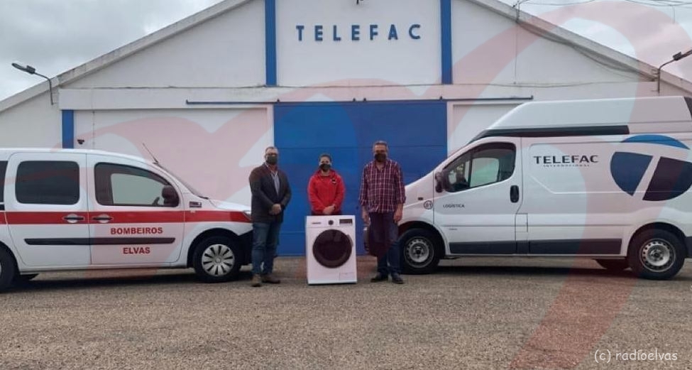 Telefac entrega máquina de lavar roupa aos Bombeiros de Elvas - Rádio Elvas