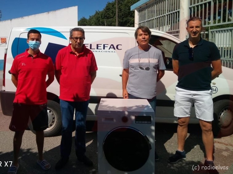 Telefac oferece máquina de lavar roupa ao CF “Os Elvenses” - Rádio Elvas