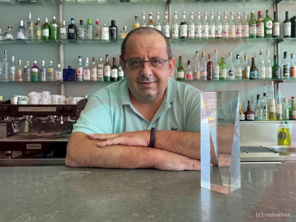 Ricardo Dias, formador da EHT Portalegre, premiado nos Hospitality ...